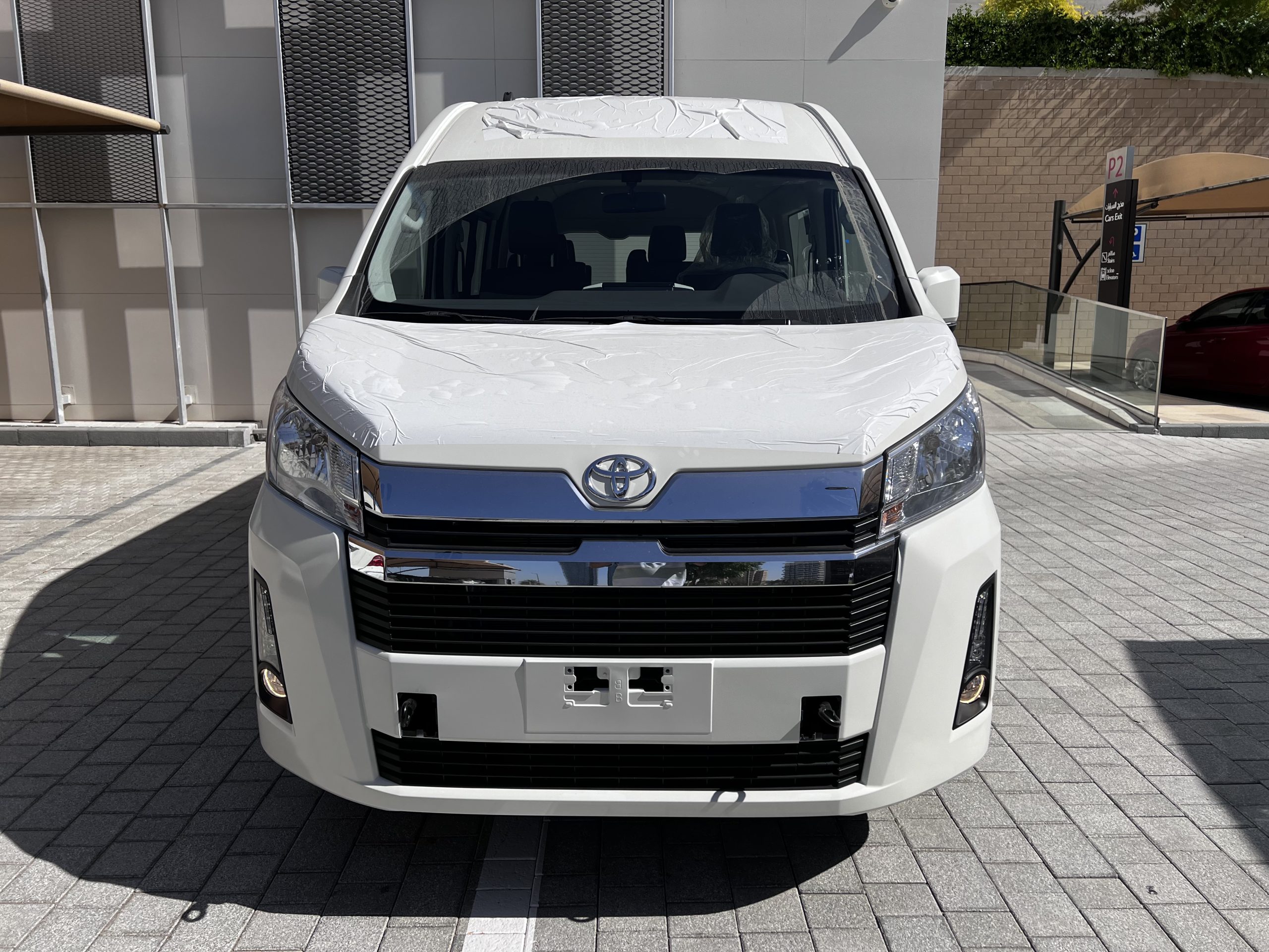 Toyota Hiace in Dubai | Toyota Hiace Bus dubai | Nubia Cars